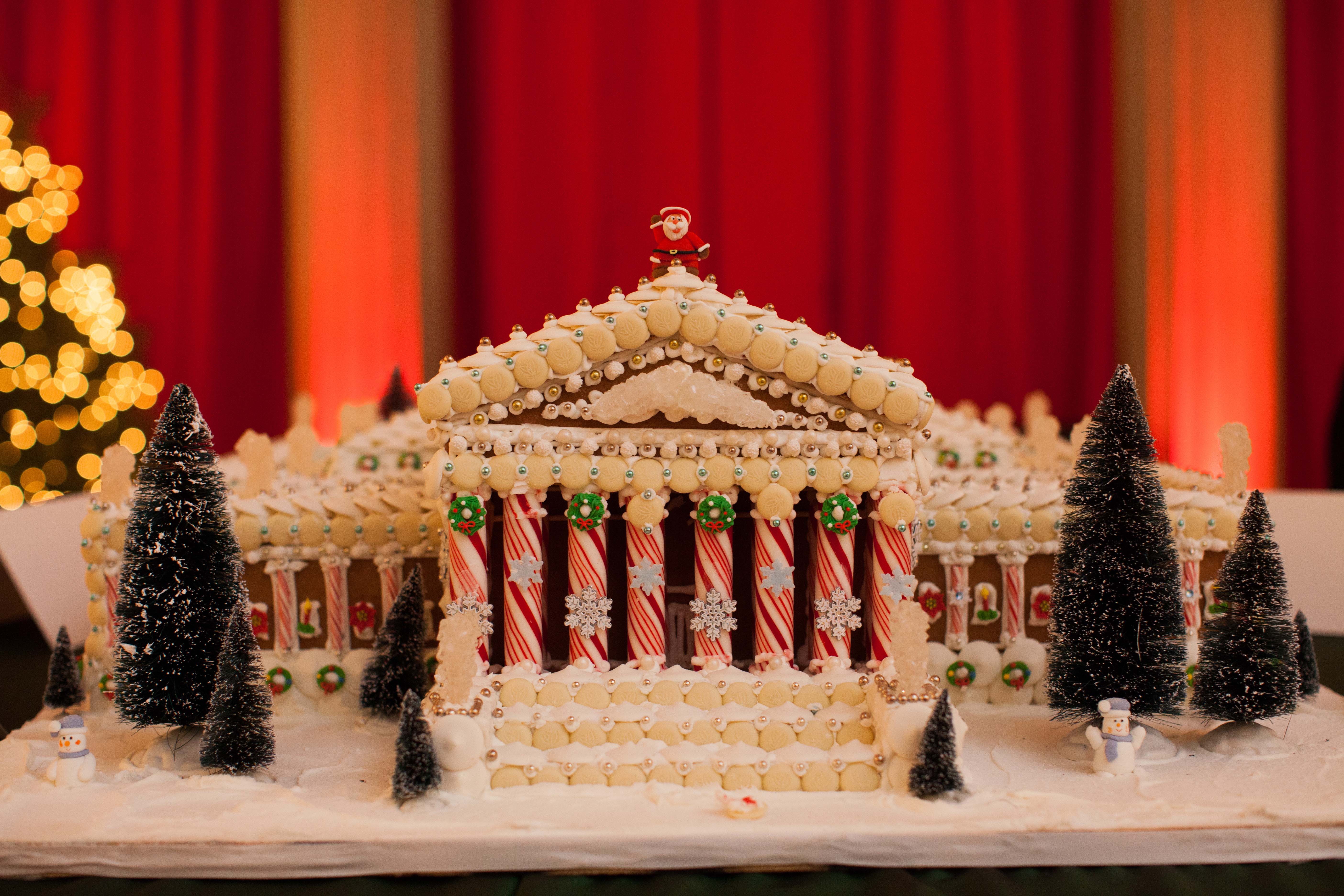 1000+ images about Gingerbread House Landmarks and Historical Buildings ...